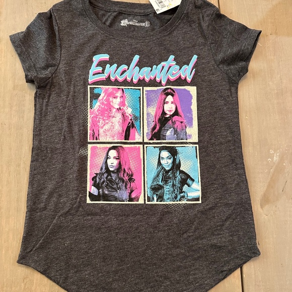 Disney | Shirts & Tops | Disney Descendants 3 Enchanted Tshirt Girls ...